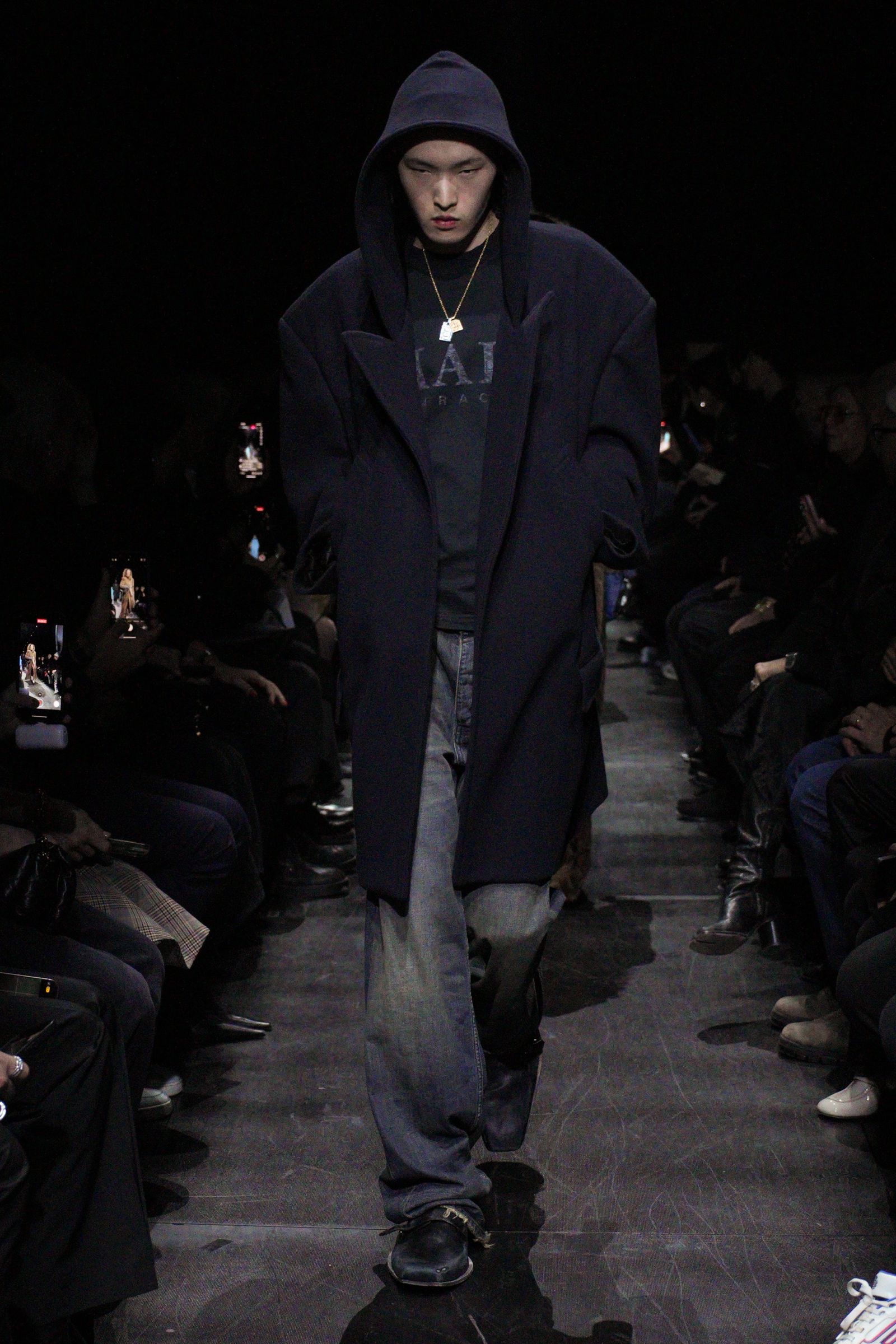 At the Balenciaga Show, Cheesy 2000s Clothes Are Back in Fashion | GQ ...